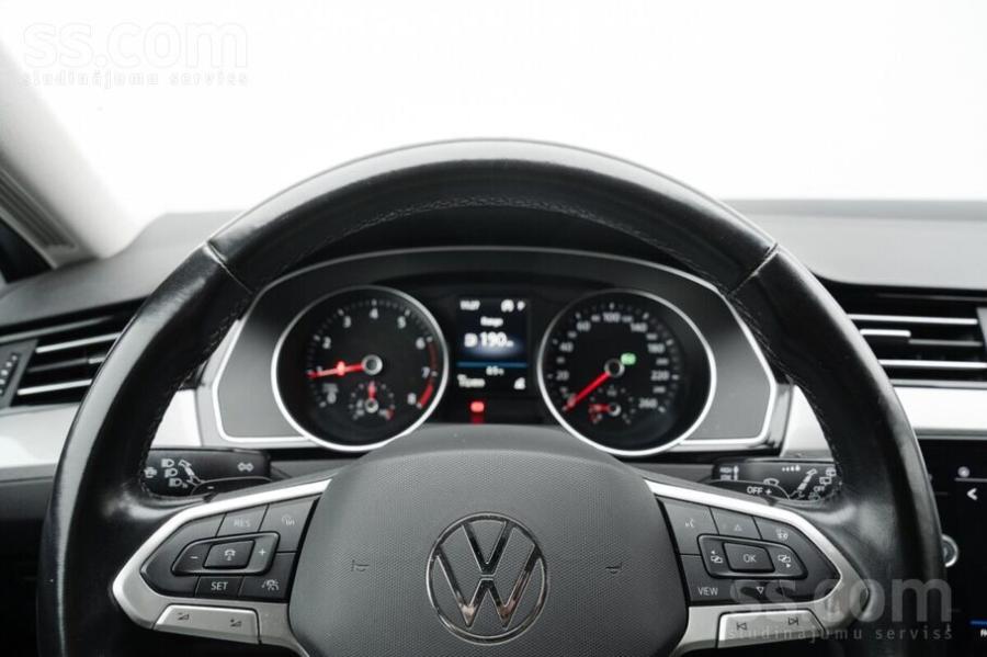 Grey Volkswagen Passat B8 2022 in Riga, with an engine capacity of 1.50 L and mileage of 112 thousand km for 17650 €, photo 17 on AUTOMOTO.COM.LV