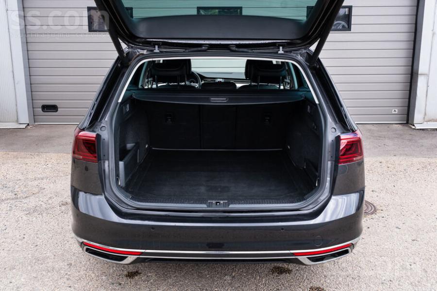Pelēks Volkswagen Passat B8 2023 Jūrmala, ar dzinēja tilpumu 2.00 L un nobraukumu 145 tūkst. km par 22650 €, foto 11 vietnē AUTOMOTO.COM.LV