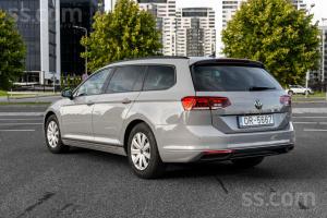 Grey Volkswagen Passat B8 2023 in Riga, with an engine capacity of 2.00 L and mileage of 113 thousand km for 19990 €, photo 5 on AUTOMOTO.COM.LV