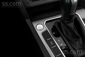 Grey Volkswagen Passat B8 2023 in Riga, with an engine capacity of 2.00 L and mileage of 113 thousand km for 19990 €, photo 11 on AUTOMOTO.COM.LV