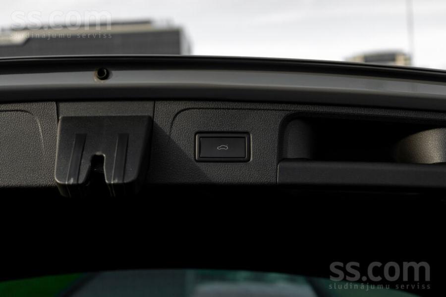 Grey Volkswagen Passat B8 2023 in Riga, with an engine capacity of 2.00 L and mileage of 113 thousand km for 19990 €, photo 25 on AUTOMOTO.COM.LV