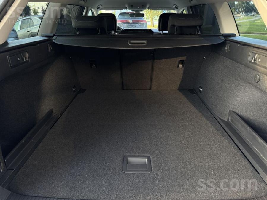 Pelēks Volkswagen Passat B8 2023 Valmiera, ar dzinēja tilpumu 2.00 L un nobraukumu 161 tūkst. km par 16200 €, foto 26 vietnē AUTOMOTO.COM.LV