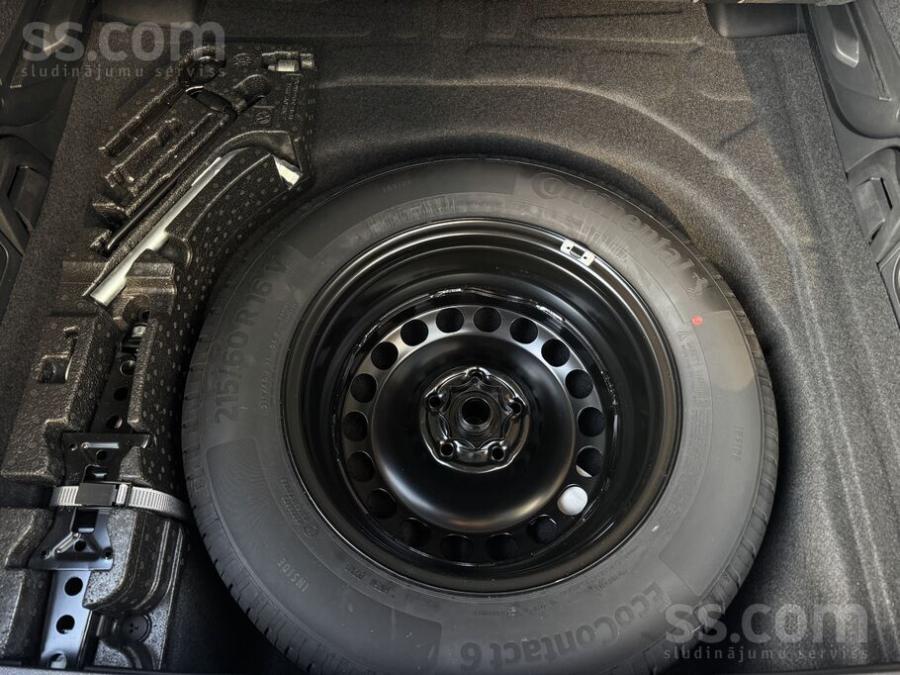 Pelēks Volkswagen Passat B8 2023 Valmiera, ar dzinēja tilpumu 2.00 L un nobraukumu 161 tūkst. km par 16200 €, foto 27 vietnē AUTOMOTO.COM.LV