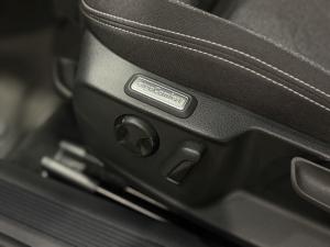 Pelēks Volkswagen Passat B8 2023 Rīga, ar dzinēja tilpumu 1.50 L un nobraukumu 16 tūkst. km par 18990 €, foto 8 vietnē AUTOMOTO.COM.LV