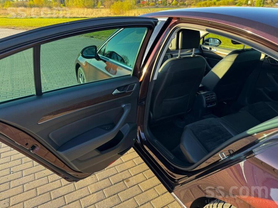 Red Volkswagen Passat B8 2015 in Valmiera, with an engine capacity of 1.40 L and mileage of 152 thousand km for 9995 €, photo 12 on AUTOMOTO.COM.LV
