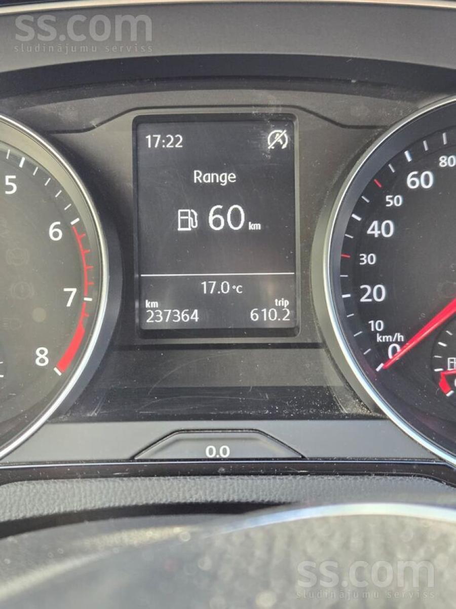 Sarkans Volkswagen Passat B8 2015 Rīga, ar dzinēja tilpumu 1.40 L un nobraukumu 237 tūkst. km par 6900 €, foto 13 vietnē AUTOMOTO.COM.LV