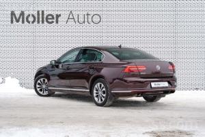 Sarkans Volkswagen Passat B8 2016 Rīga, ar dzinēja tilpumu 1.80 L un nobraukumu 140 tūkst. km par 12200 €, foto 3 vietnē AUTOMOTO.COM.LV