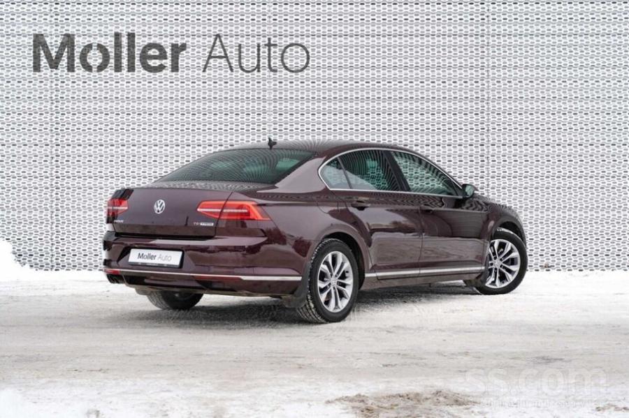 Sarkans Volkswagen Passat B8 2016 Rīga, ar dzinēja tilpumu 1.80 L un nobraukumu 140 tūkst. km par 12200 €, foto 4 vietnē AUTOMOTO.COM.LV