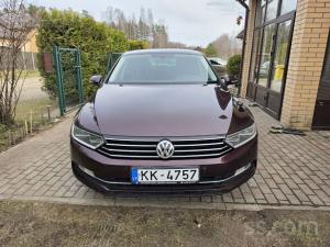 Red Volkswagen Passat B8 2016 in Riga, with an engine capacity of 2.00 L and mileage of 260 thousand km for 8250 €, photo 3 on AUTOMOTO.COM.LV