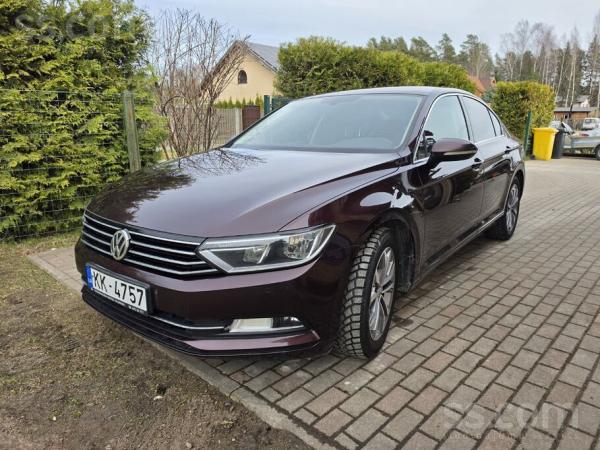 Red Volkswagen Passat B8 2016 in Riga, with an engine capacity of 2.00 L and mileage of 260 thousand km for 8250 €, photo 3 on AUTOMOTO.COM.LV