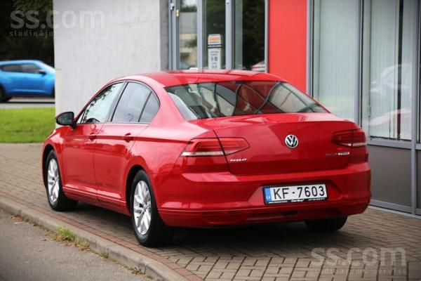 Sarkans Volkswagen Passat B8 2016 Rīga, ar dzinēja tilpumu 2.00 L un nobraukumu 296 tūkst. km par 7495 €, foto 6 vietnē AUTOMOTO.COM.LV
