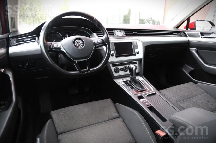 Sarkans Volkswagen Passat B8 2016 Rīga, ar dzinēja tilpumu 2.00 L un nobraukumu 296 tūkst. km par 7495 €, foto 8 vietnē AUTOMOTO.COM.LV