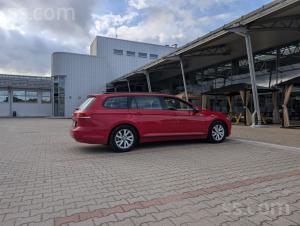 Sarkans Volkswagen Passat B8 2015 Rīga, ar dzinēja tilpumu 1.60 L un nobraukumu 164 tūkst. km par 7500 €, foto 6 vietnē AUTOMOTO.COM.LV