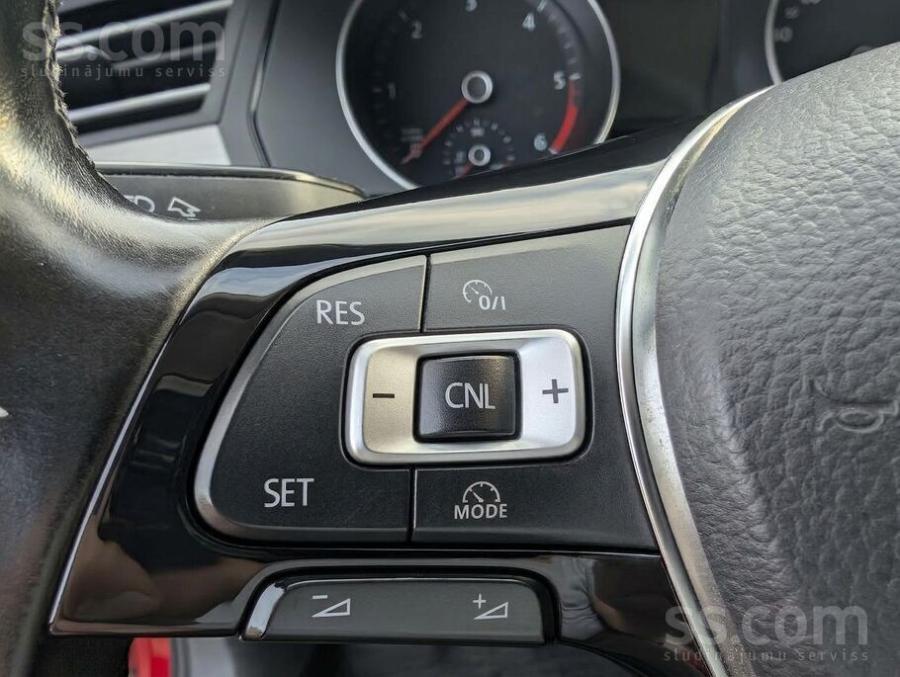Sarkans Volkswagen Passat B8 2015 Rīga, ar dzinēja tilpumu 1.60 L un nobraukumu 164 tūkst. km par 7500 €, foto 13 vietnē AUTOMOTO.COM.LV