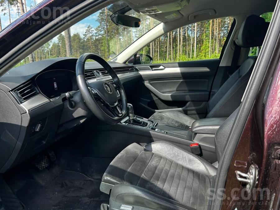 Sarkans Volkswagen Passat B8 2016 Rīga, ar dzinēja tilpumu 2.00 L un nobraukumu 213 tūkst. km par 8300 €, foto 8 vietnē AUTOMOTO.COM.LV