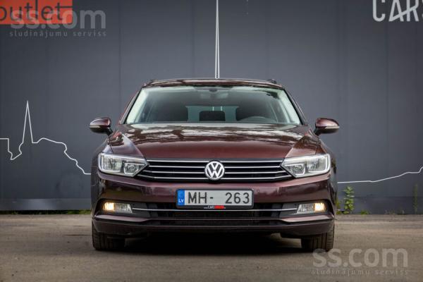 Volkswagen Passat B8 2016 in Riga on AUTOMOTO.COM.LV Red Volkswagen Passat B8 2016 in Riga, with an engine capacity of 2.00 L and mileage of 360 thousand km for 7490 €, photo 3 on AUTOMOTO.COM.LV