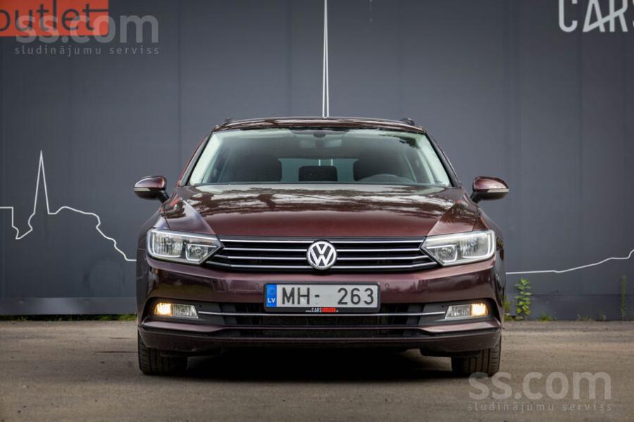 Red Volkswagen Passat B8 2016 in Riga, with an engine capacity of 2.00 L and mileage of 360 thousand km for 7490 €, photo 3 on AUTOMOTO.COM.LV