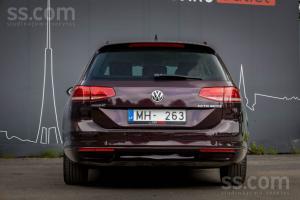 Red Volkswagen Passat B8 2016 in Riga, with an engine capacity of 2.00 L and mileage of 360 thousand km for 7490 €, photo 8 on AUTOMOTO.COM.LV
