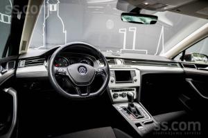 Red Volkswagen Passat B8 2016 in Riga, with an engine capacity of 2.00 L and mileage of 360 thousand km for 7490 €, photo 11 on AUTOMOTO.COM.LV