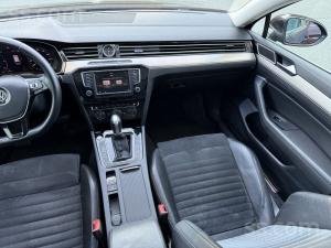 Sarkans Volkswagen Passat B8 2017 Rīga, ar dzinēja tilpumu 2.00 L un nobraukumu 260 tūkst. km par 9200 €, foto 20 vietnē AUTOMOTO.COM.LV