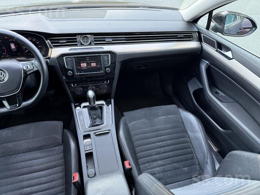 Sarkans Volkswagen Passat B8 2017 Rīga, ar dzinēja tilpumu 2.00 L un nobraukumu 260 tūkst. km par 9200 €, foto 20 vietnē AUTOMOTO.COM.LV