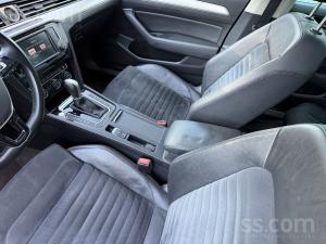 Sarkans Volkswagen Passat B8 2017 Rīga, ar dzinēja tilpumu 2.00 L un nobraukumu 260 tūkst. km par 9200 €, foto 22 vietnē AUTOMOTO.COM.LV