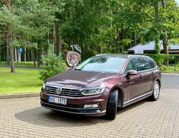 Red Volkswagen Passat B8 2018 in Riga, with an engine capacity of 2.00 L and mileage of 188 thousand km for 13500 €, photo 1 on AUTOMOTO.COM.LV