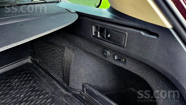 Volkswagen Passat B8 2018 Liepāja vietnē Sarkans Volkswagen Passat B8 2018 Liepāja, ar dzinēja tilpumu 2.00 L un nobraukumu 216 tūkst. km par 14000 €, foto 10 vietnē AUTOMOTO.COM.LV