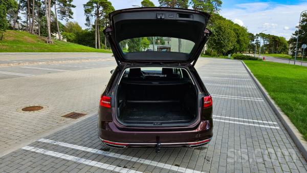 Volkswagen Passat B8 2018 Liepāja vietnē Sarkans Volkswagen Passat B8 2018 Liepāja, ar dzinēja tilpumu 2.00 L un nobraukumu 216 tūkst. km par 14000 €, foto 11 vietnē AUTOMOTO.COM.LV