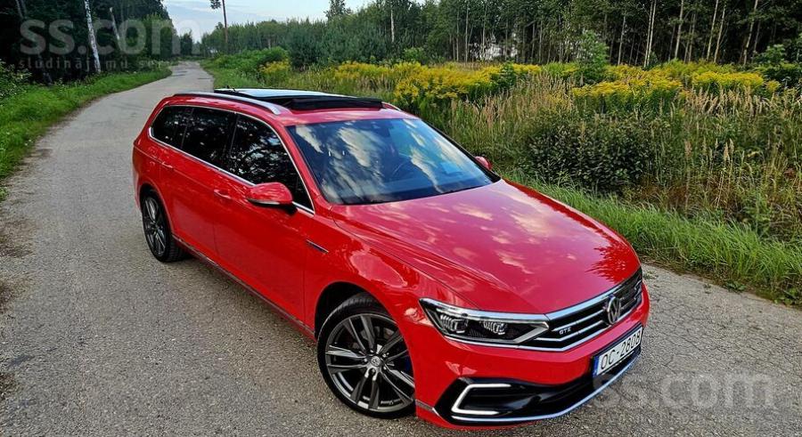 Red Volkswagen Passat B8 2020 in Riga, with an engine capacity of 1.40 L and mileage of 190 thousand km for 20000 €, photo 3 on AUTOMOTO.COM.LV