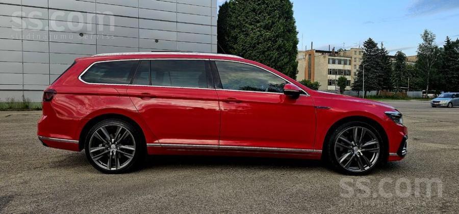 Red Volkswagen Passat B8 2020 in Riga, with an engine capacity of 1.40 L and mileage of 190 thousand km for 20000 €, photo 7 on AUTOMOTO.COM.LV