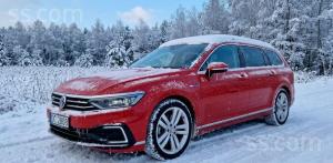 Red Volkswagen Passat B8 2020 in Riga, with an engine capacity of 1.40 L and mileage of 192 thousand km for 17800 €, photo 26 on AUTOMOTO.COM.LV