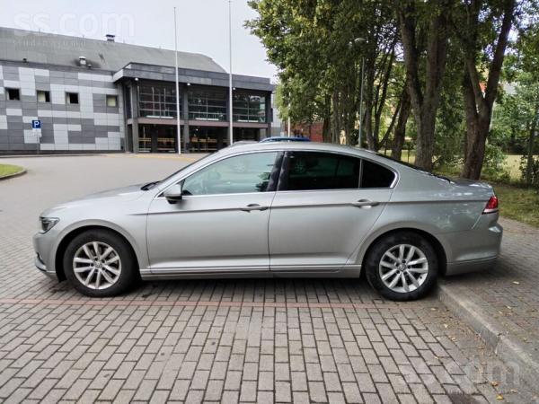Volkswagen Passat B8 2015 in Talsi, with an engine capacity of 2.00 L and mileage of 329 thousand km for 8450 €, photo 4 on AUTOMOTO.COM.LV