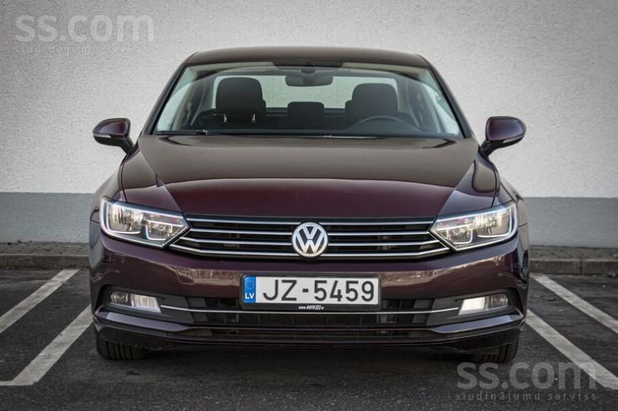 Volkswagen Passat B8 2015 in Riga, with an engine capacity of 2.00 L and mileage of 337 thousand km for 8995 €, photo 3 on AUTOMOTO.COM.LV
