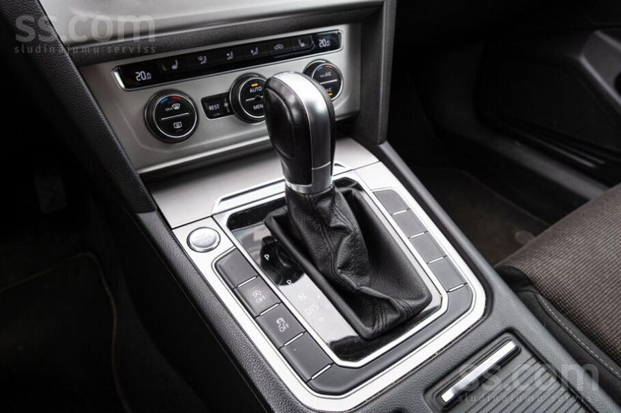 Volkswagen Passat B8 2016 in Riga, with an engine capacity of 1.80 L and mileage of 126 thousand km for 9250 €, photo 14 on AUTOMOTO.COM.LV