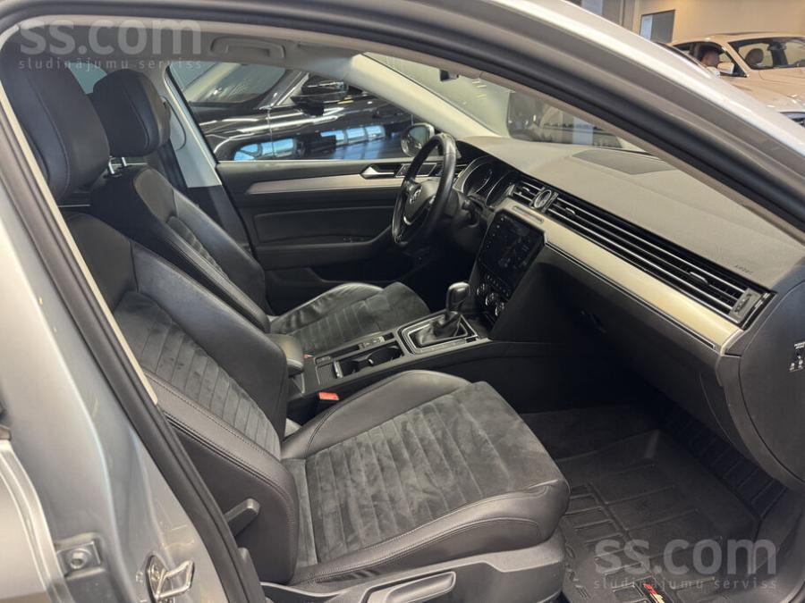 Volkswagen Passat B8 2018 in Riga, with an engine capacity of 2.00 L and mileage of 136 thousand km for 15490 €, photo 12 on AUTOMOTO.COM.LV