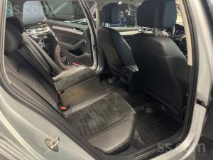 Volkswagen Passat B8 2018 in Riga, with an engine capacity of 2.00 L and mileage of 136 thousand km for 15490 €, photo 14 on AUTOMOTO.COM.LV