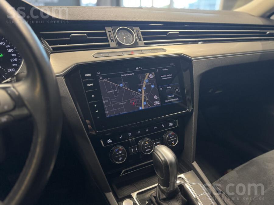 Volkswagen Passat B8 2018 in Riga, with an engine capacity of 2.00 L and mileage of 136 thousand km for 15490 €, photo 24 on AUTOMOTO.COM.LV