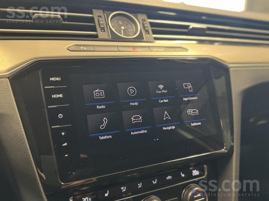 Volkswagen Passat B8 2018 in Riga, with an engine capacity of 2.00 L and mileage of 136 thousand km for 15490 €, photo 29 on AUTOMOTO.COM.LV