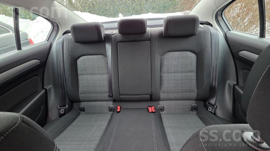 Volkswagen Passat B8 2021 Rīga, ar dzinēja tilpumu 1.50 L un nobraukumu 70 tūkst. km par 16900 €, foto 13 vietnē AUTOMOTO.COM.LV