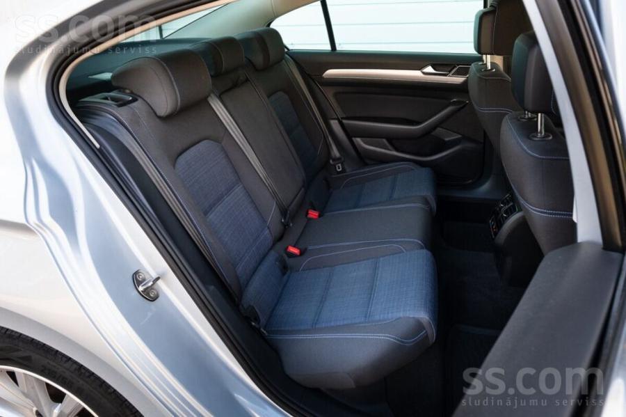 Volkswagen Passat B8 2022 in Riga, with an engine capacity of 1.40 L and mileage of 141 thousand km for 20950 €, photo 9 on AUTOMOTO.COM.LV
