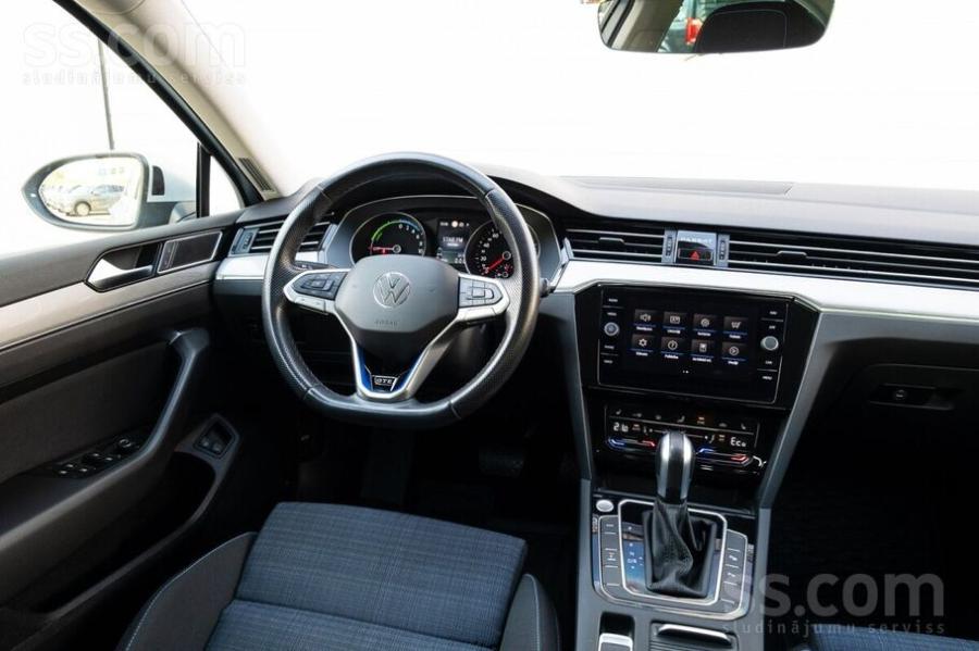 Volkswagen Passat B8 2022 in Riga, with an engine capacity of 1.40 L and mileage of 141 thousand km for 20950 €, photo 11 on AUTOMOTO.COM.LV