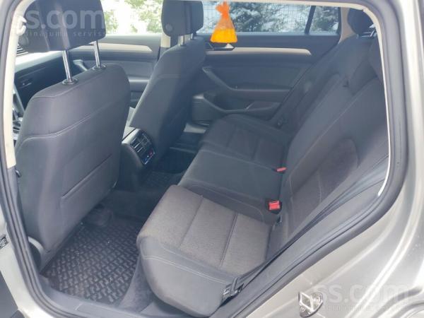 Volkswagen Passat B8 2015 in Jurmala, with an engine capacity of 2.00 L and mileage of 250 thousand km for 8995 €, photo 10 on AUTOMOTO.COM.LV