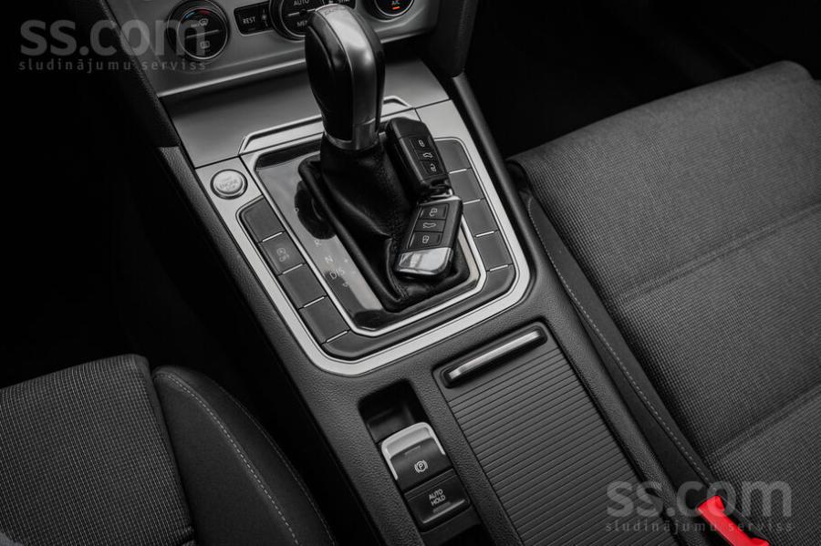 Volkswagen Passat B8 2015 Ogre, ar dzinēja tilpumu 2.00 L un nobraukumu 214 tūkst. km par 10900 €, foto 15 vietnē AUTOMOTO.COM.LV