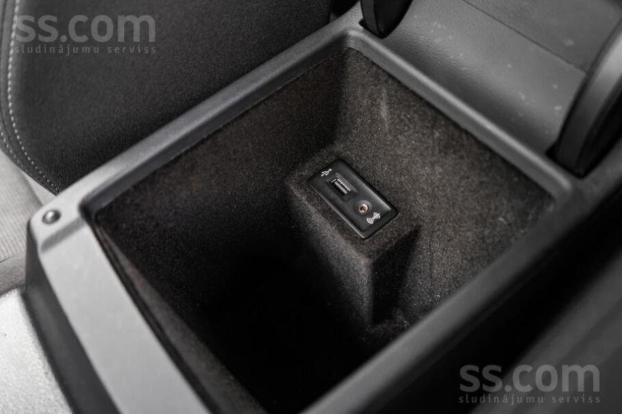 Volkswagen Passat B8 2015 Ogre, ar dzinēja tilpumu 2.00 L un nobraukumu 214 tūkst. km par 10900 €, foto 17 vietnē AUTOMOTO.COM.LV