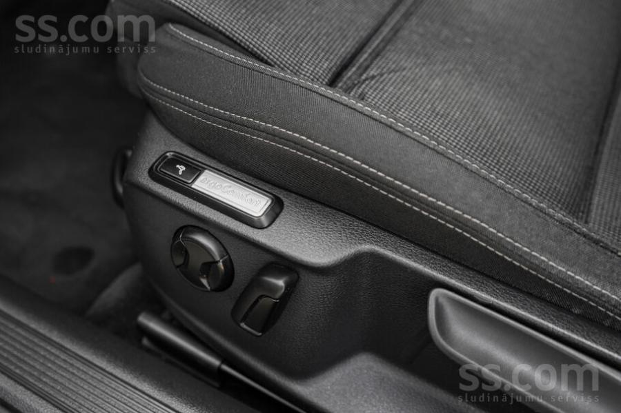 Volkswagen Passat B8 2015 Ogre, ar dzinēja tilpumu 2.00 L un nobraukumu 214 tūkst. km par 10900 €, foto 18 vietnē AUTOMOTO.COM.LV