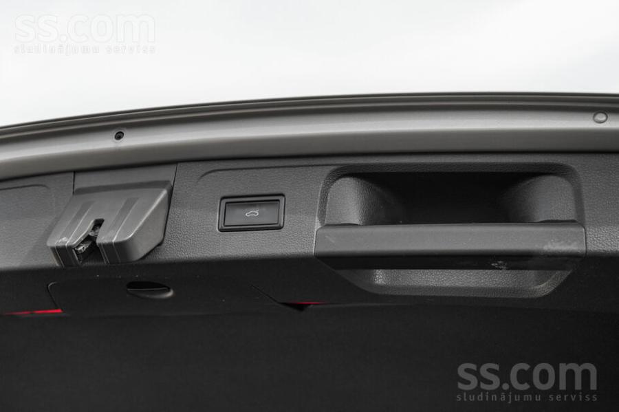 Volkswagen Passat B8 2015 Ogre, ar dzinēja tilpumu 2.00 L un nobraukumu 214 tūkst. km par 10900 €, foto 24 vietnē AUTOMOTO.COM.LV