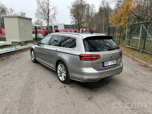 Volkswagen Passat B8 2016 in Riga, with an engine capacity of 2.00 L and mileage of 285 thousand km for 13100 €, photo 2 on AUTOMOTO.COM.LV