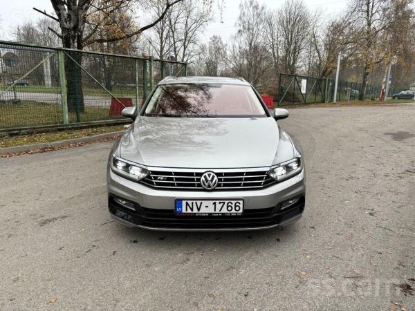 Volkswagen Passat B8 2016 in Riga, with an engine capacity of 2.00 L and mileage of 285 thousand km for 13100 €, photo 5 on AUTOMOTO.COM.LV