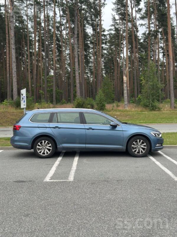 Volkswagen Passat B8 2016 in Riga, with an engine capacity of 2.00 L and mileage of 255 thousand km for 7950 €, photo 4 on AUTOMOTO.COM.LV
